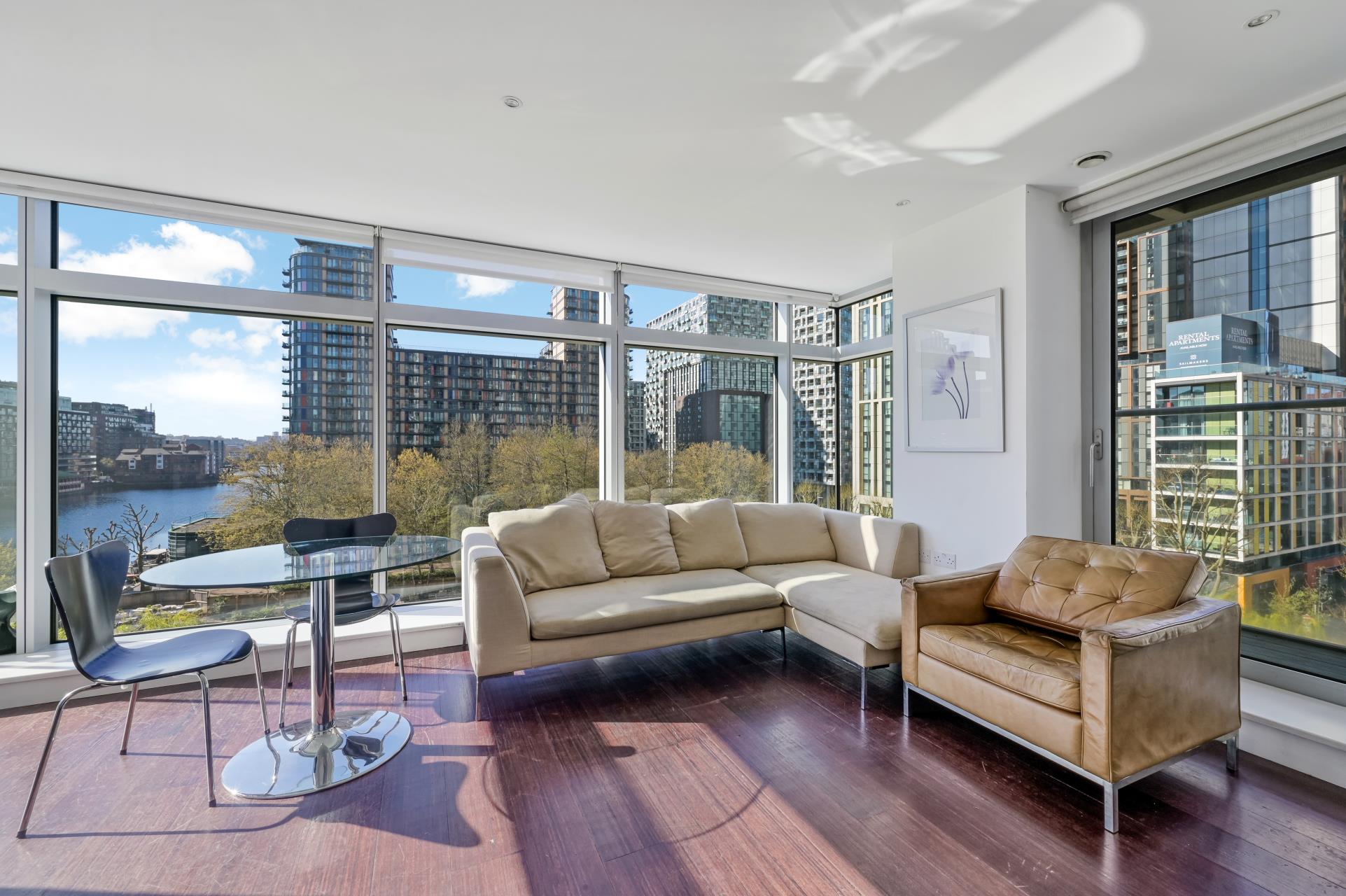 Pan Peninsula 2710532 | JOHNS&CO