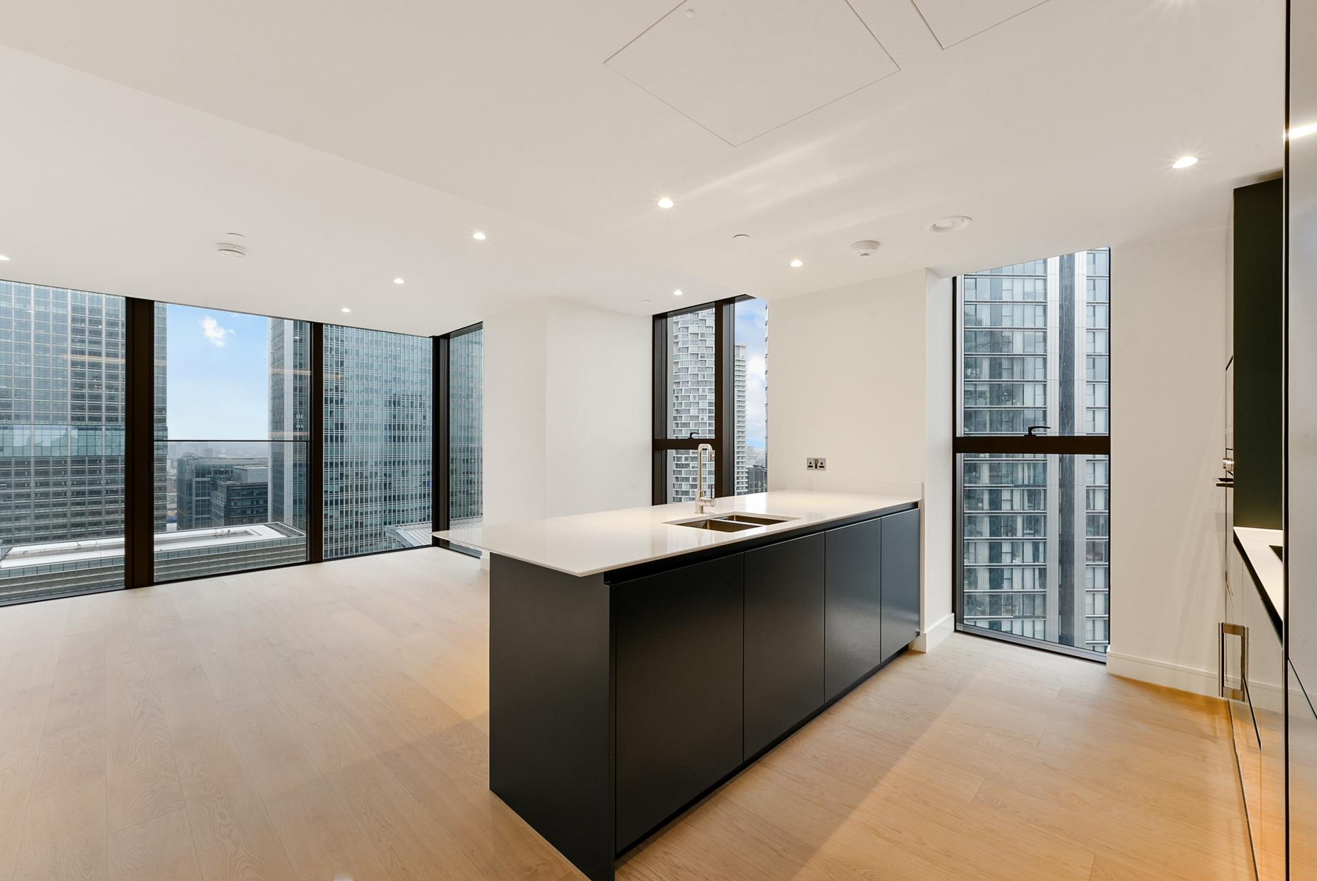 Harcourt Tower 2711217 | JOHNS&CO