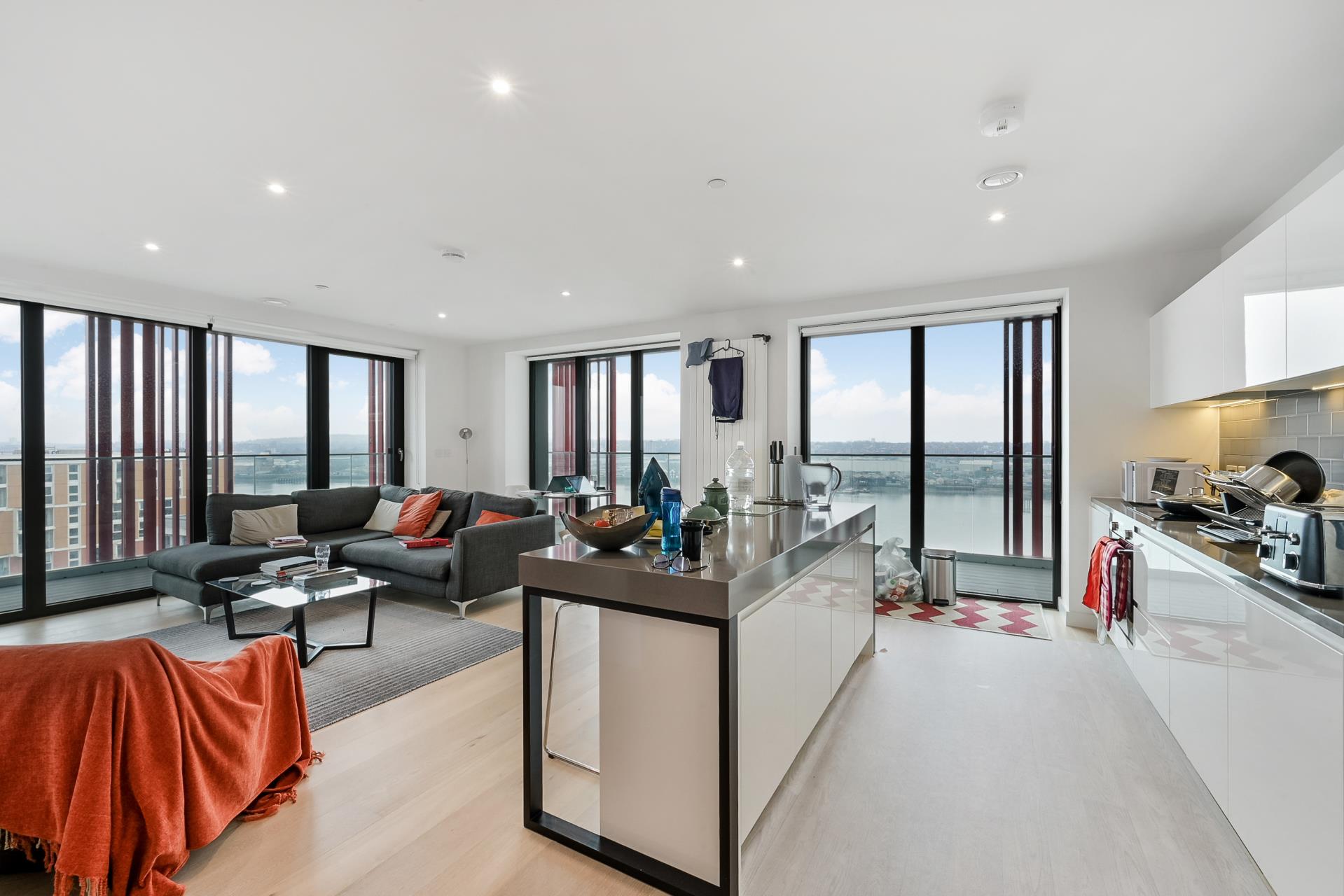 James Cook Building 2605698 | JOHNS&CO