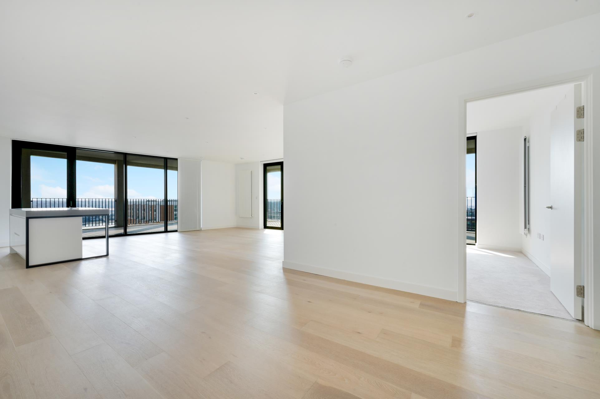 Pinnacle House 2620733 | JOHNS&CO