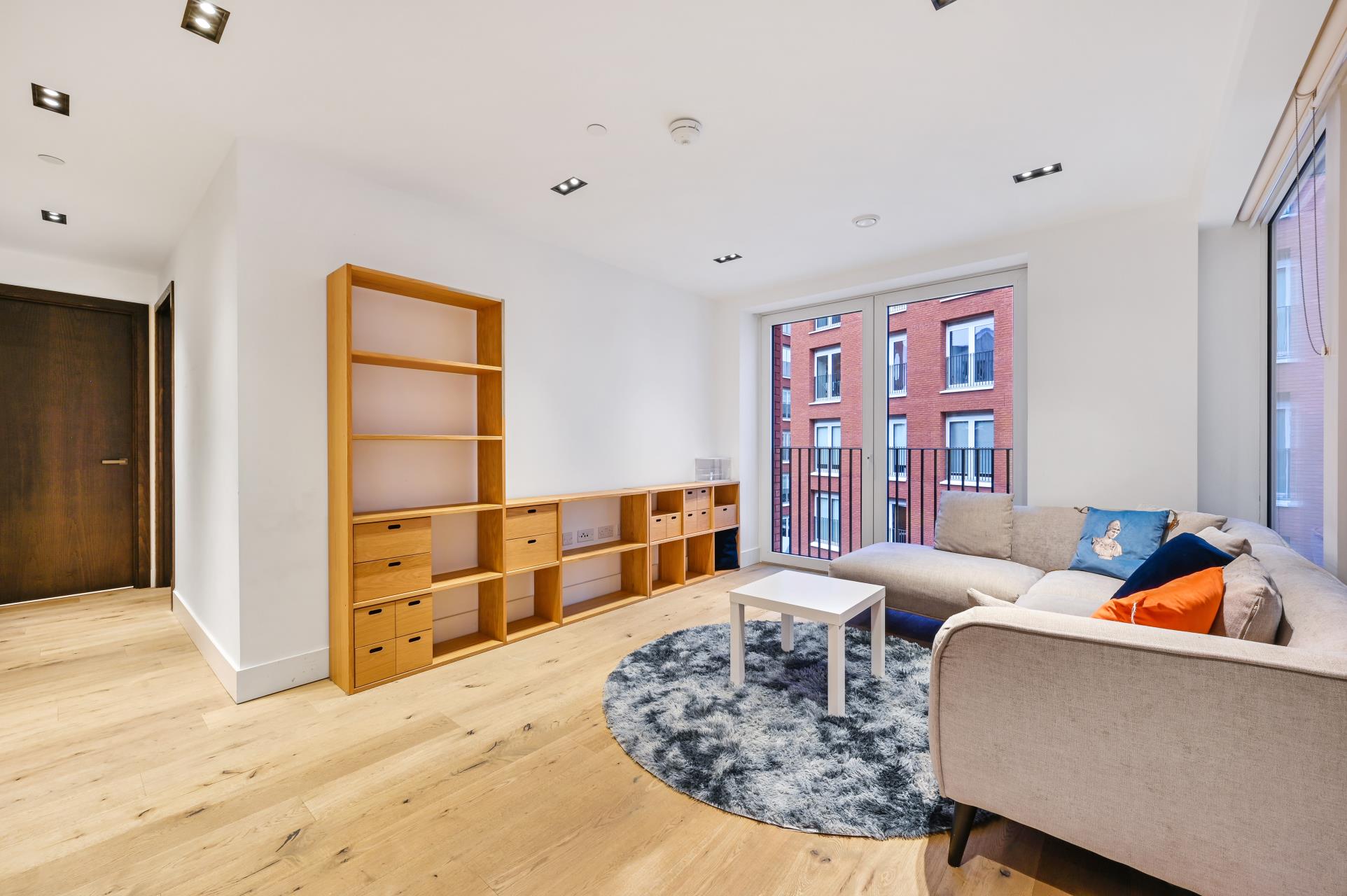 Keybridge House 2710527 | JOHNS&CO