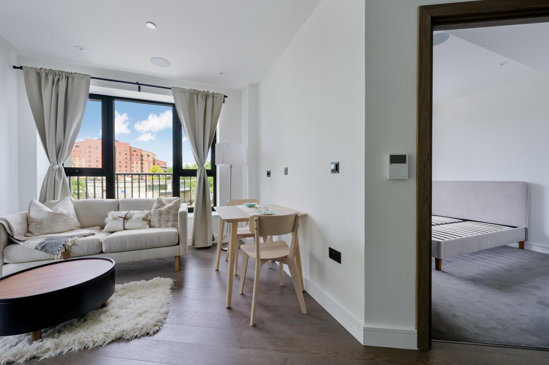 One Linear Place 2715545 | JOHNS&CO