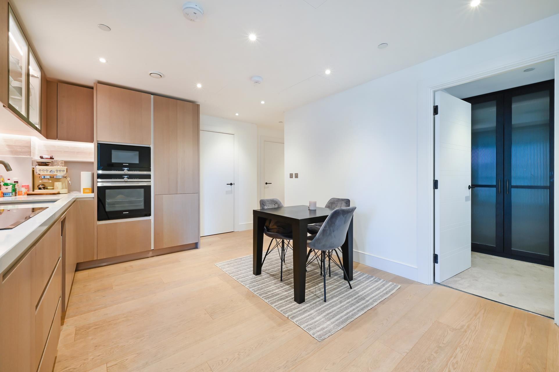Chartwell House 2672003 | JOHNS&CO
