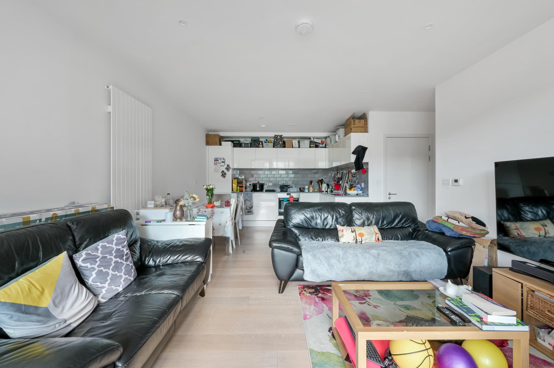 Summerston House 2708436 | JOHNS&CO