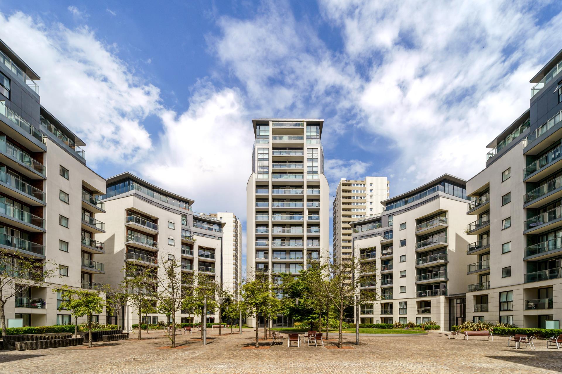 Hyperion Tower 2716414 | JOHNS&CO