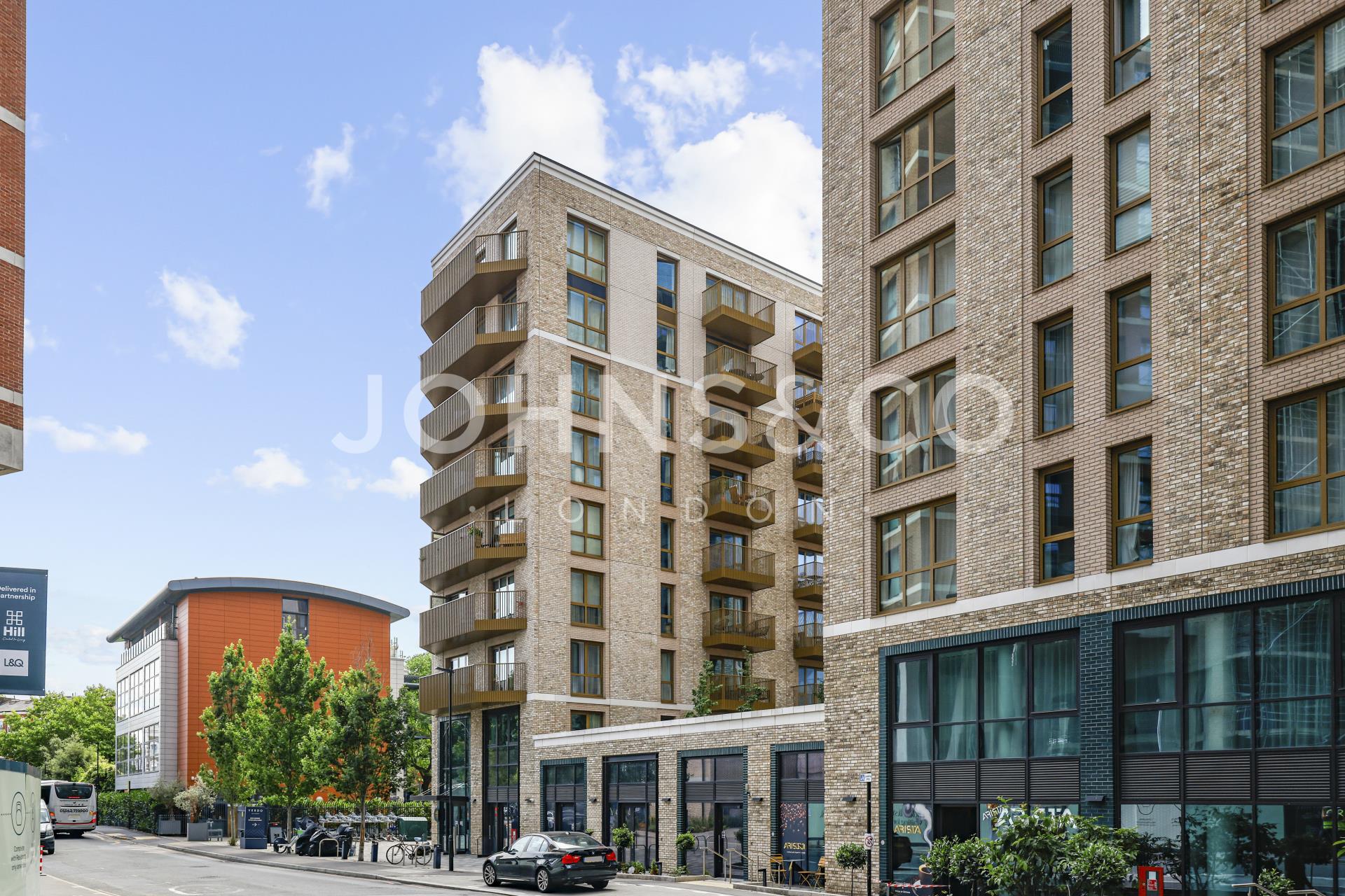 Hive House 2716782 | JOHNS&CO