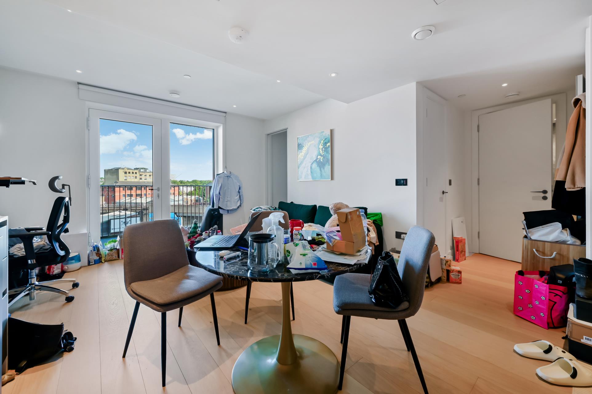 Reflection Apartments 2719936 | JOHNS&CO