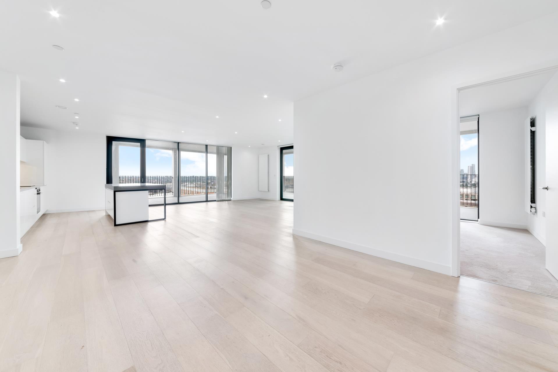 Pinnacle House 2620728 | JOHNS&CO
