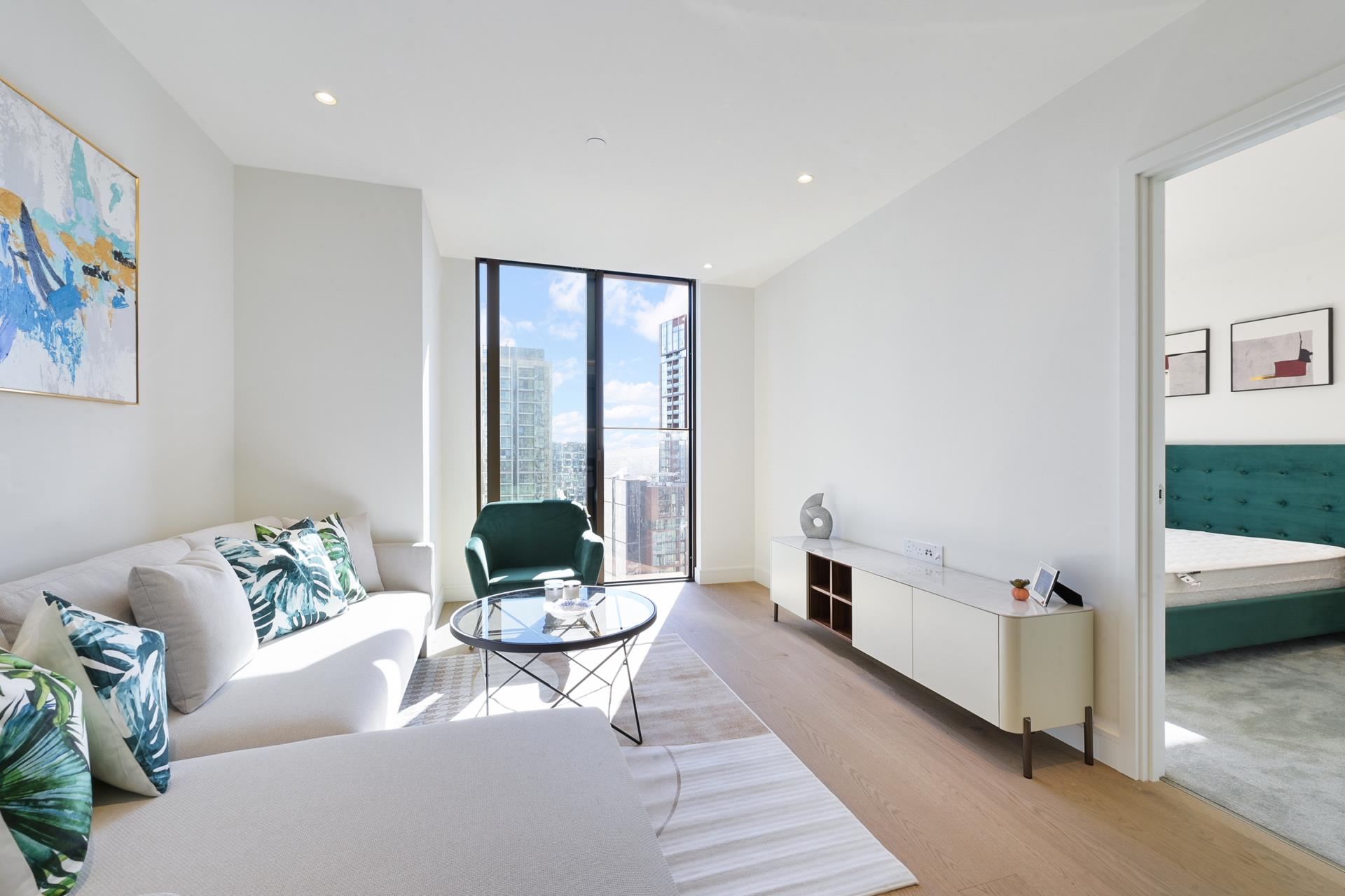 Harcourt Tower 2721113 | JOHNS&CO