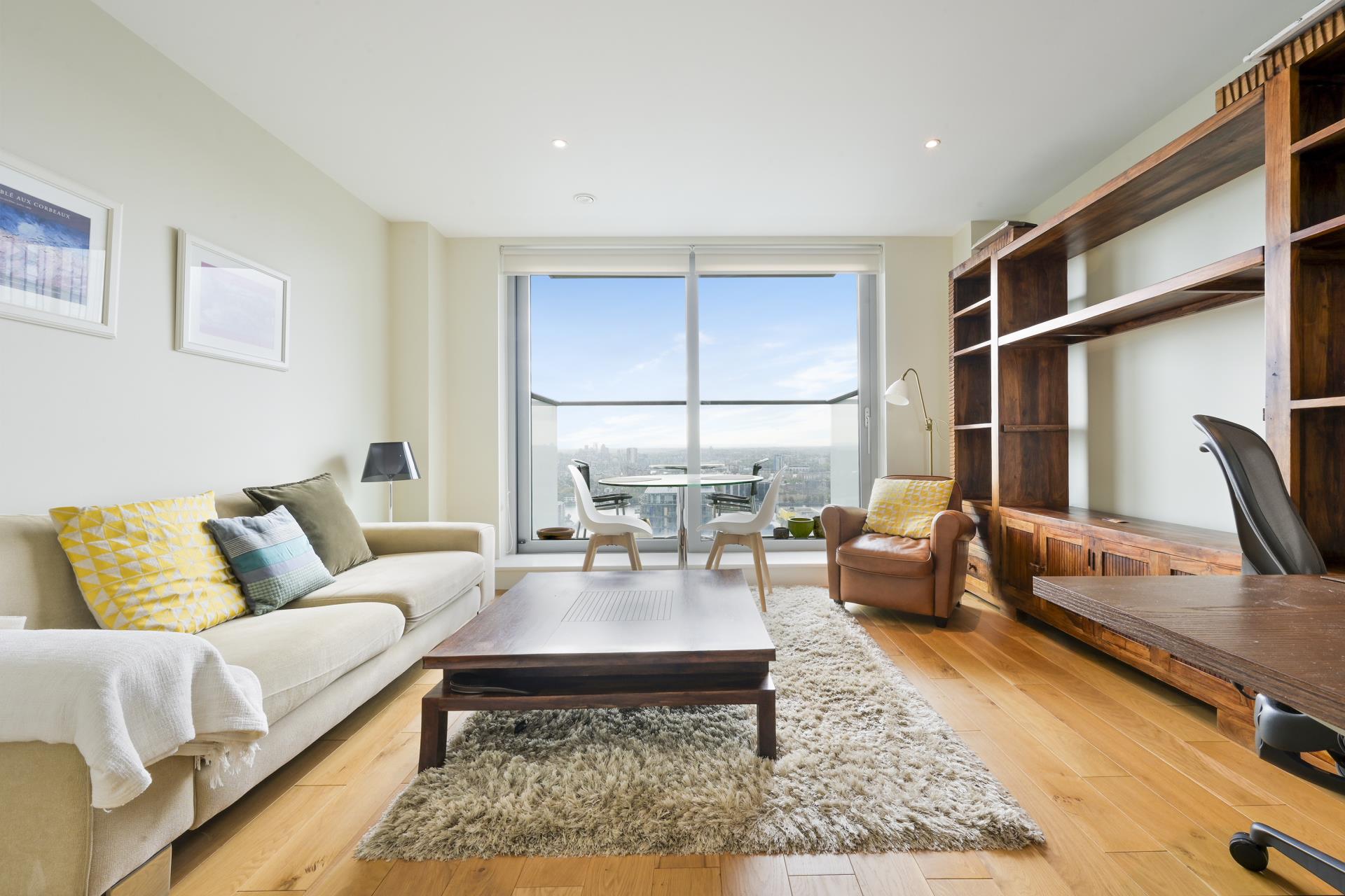 Pan Peninsula East 2722464 | JOHNS&CO