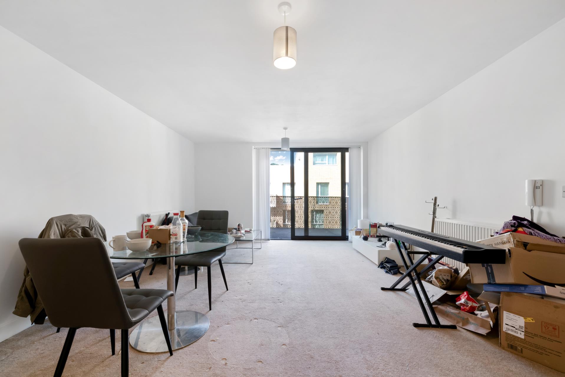 Nelson Walk 2722857 | JOHNS&CO