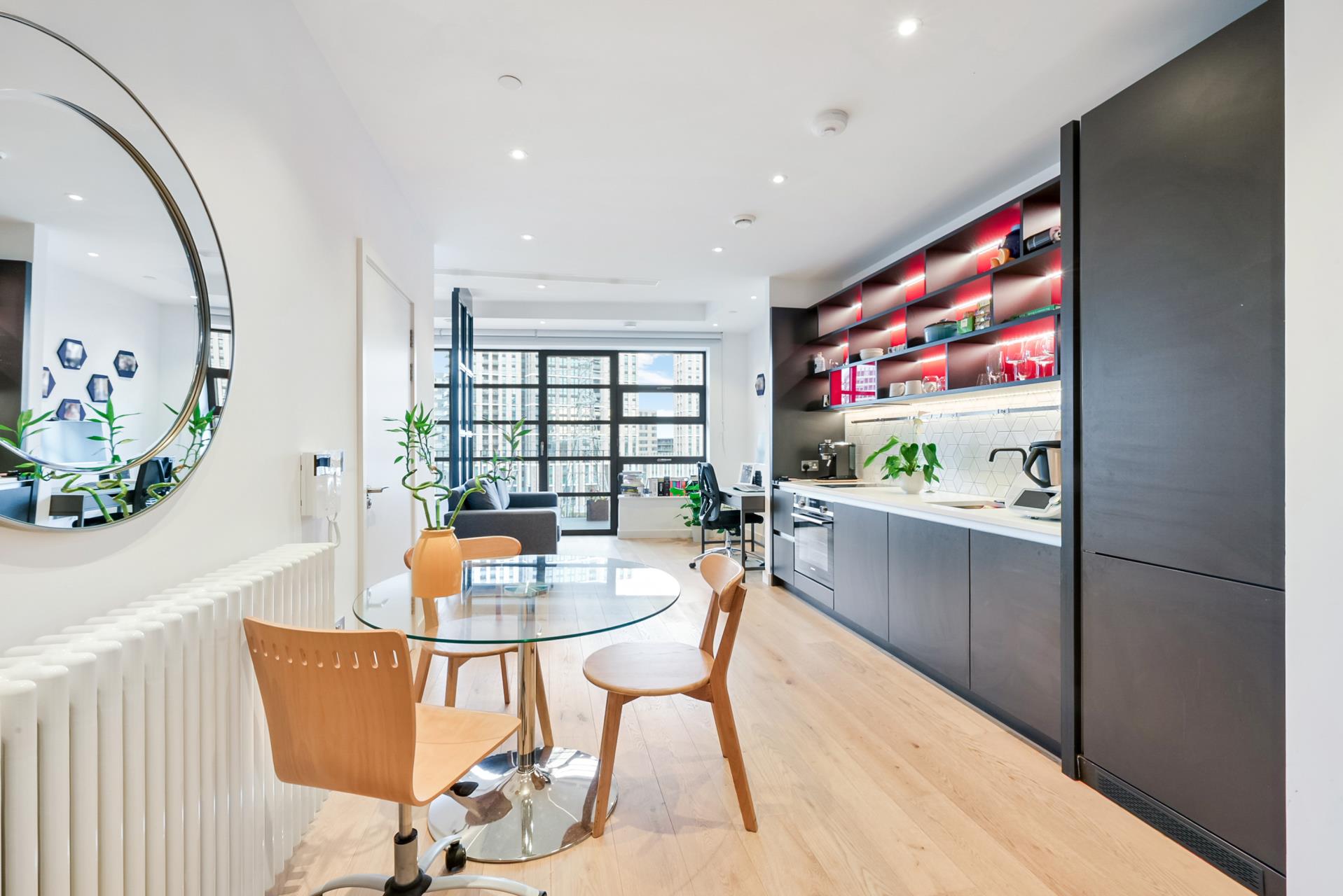 Defoe House 2724167 | JOHNS&CO