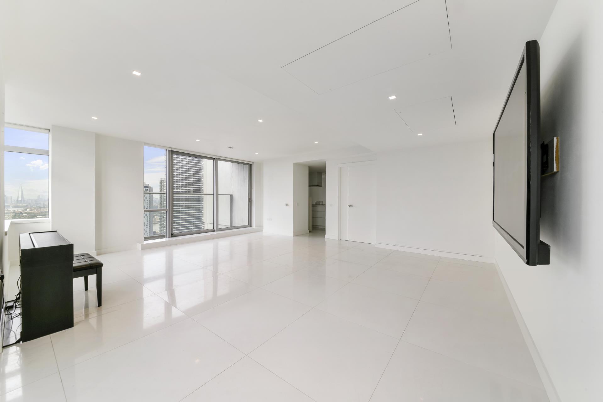Pan Peninsula 2317462 | JOHNS&CO