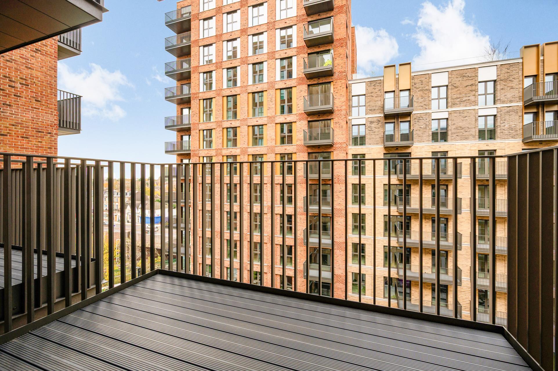 Union Court 2724977 | JOHNS&CO