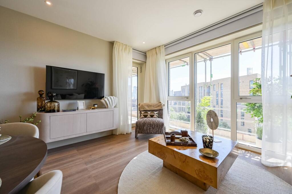Bow Common Lane 2726919 | JOHNS&CO