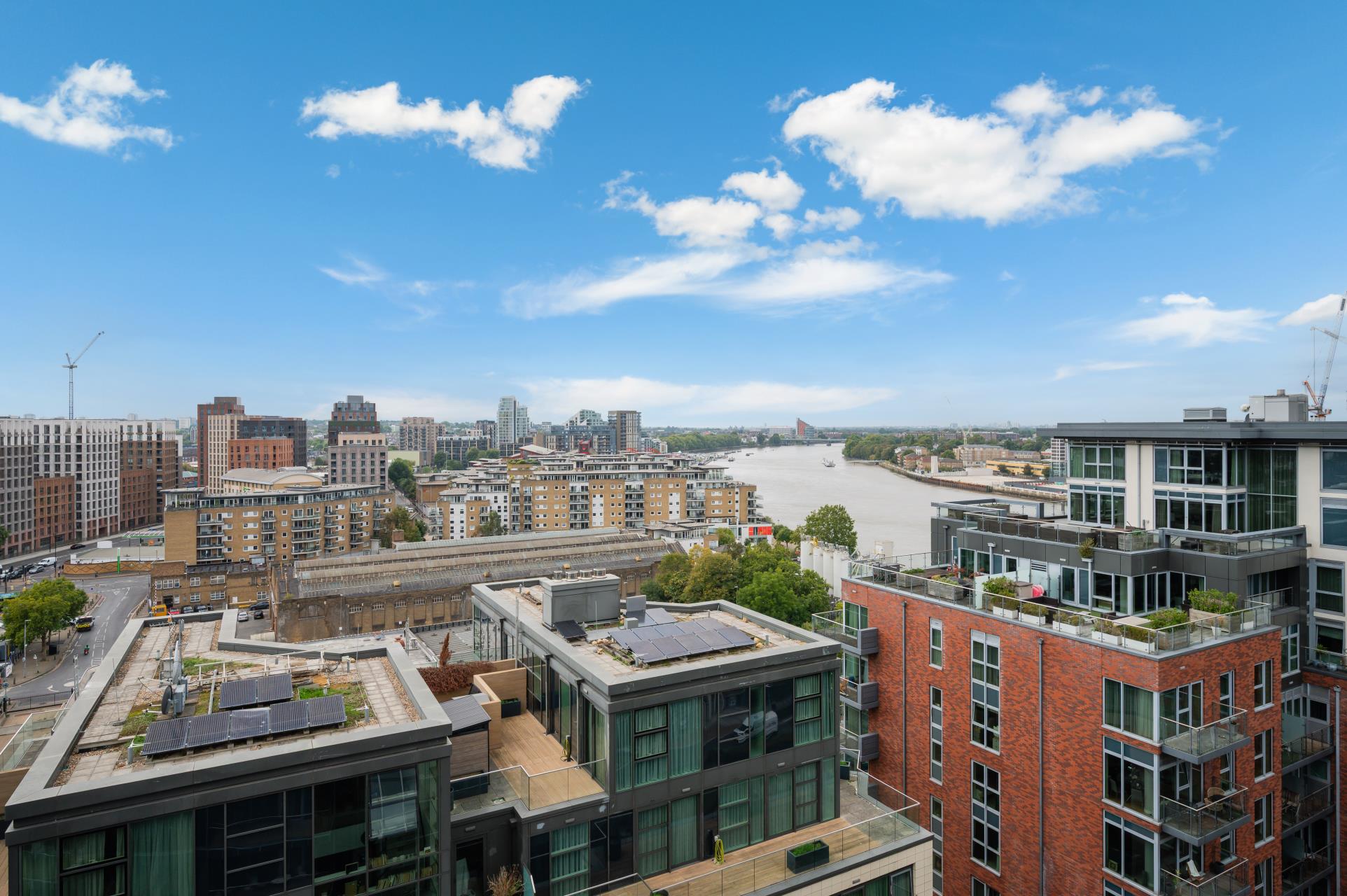 Pinnacle House 2717310 | JOHNS&CO