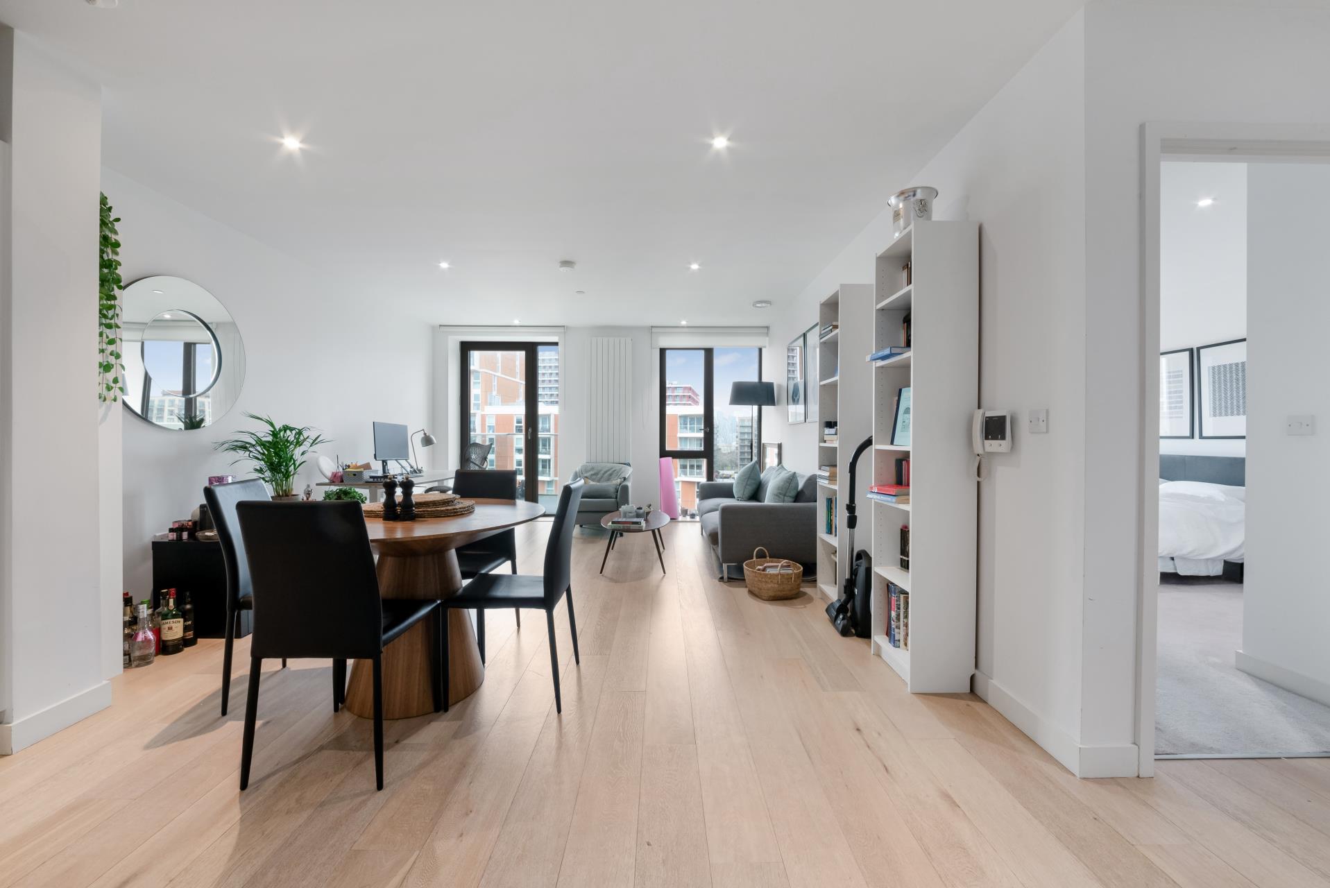 Kelson House 2337116 | JOHNS&CO