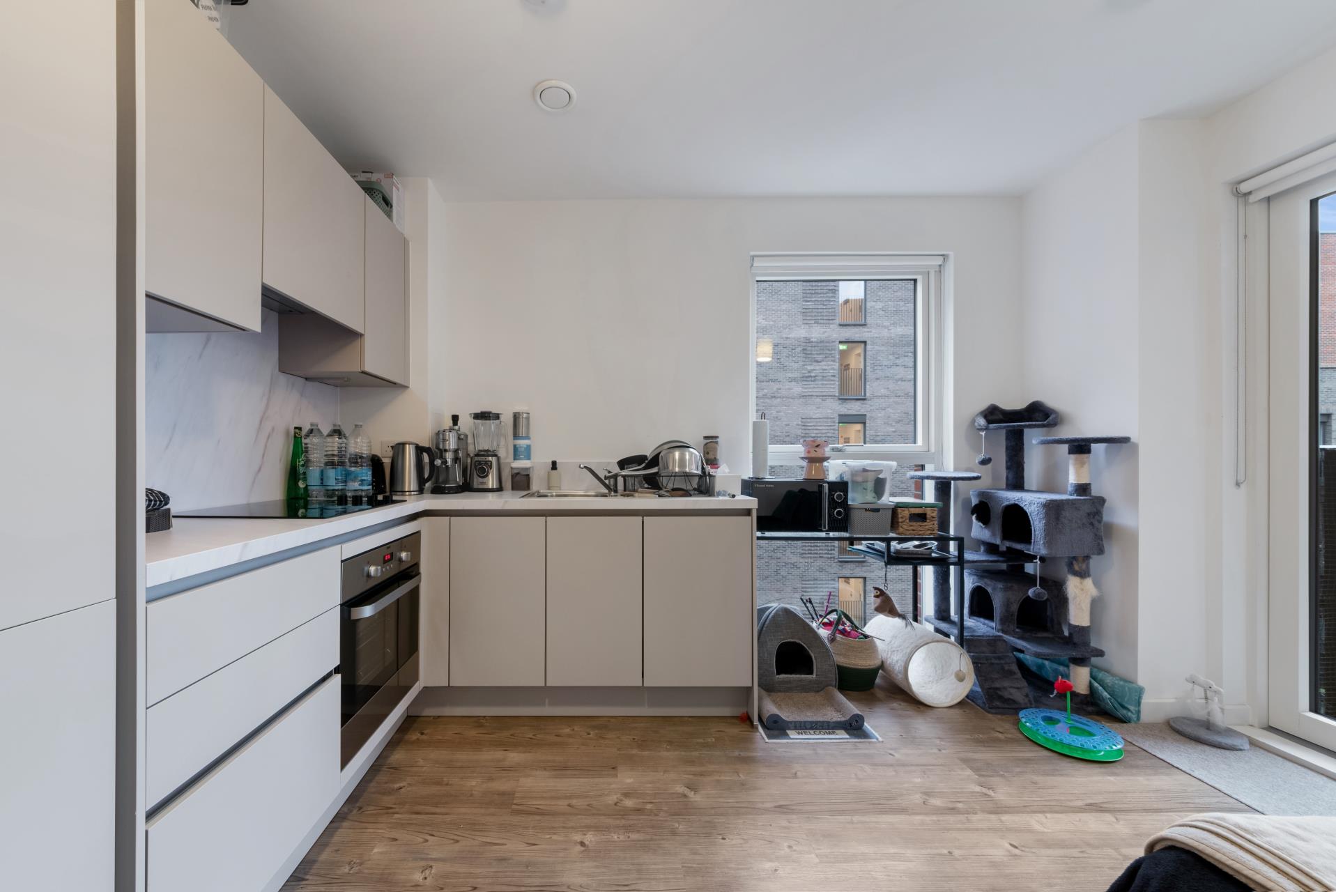 Cornwell House 2727480 | JOHNS&CO