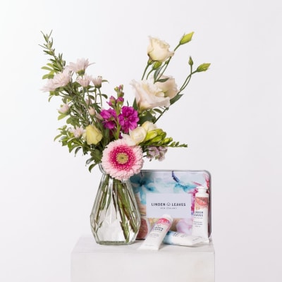 Bloom & Pamper Gift Set | Interflora