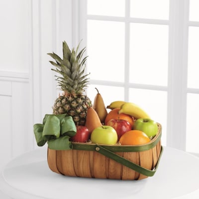 The FTD Thoughtful Gesture Fruit Basket | Interflora