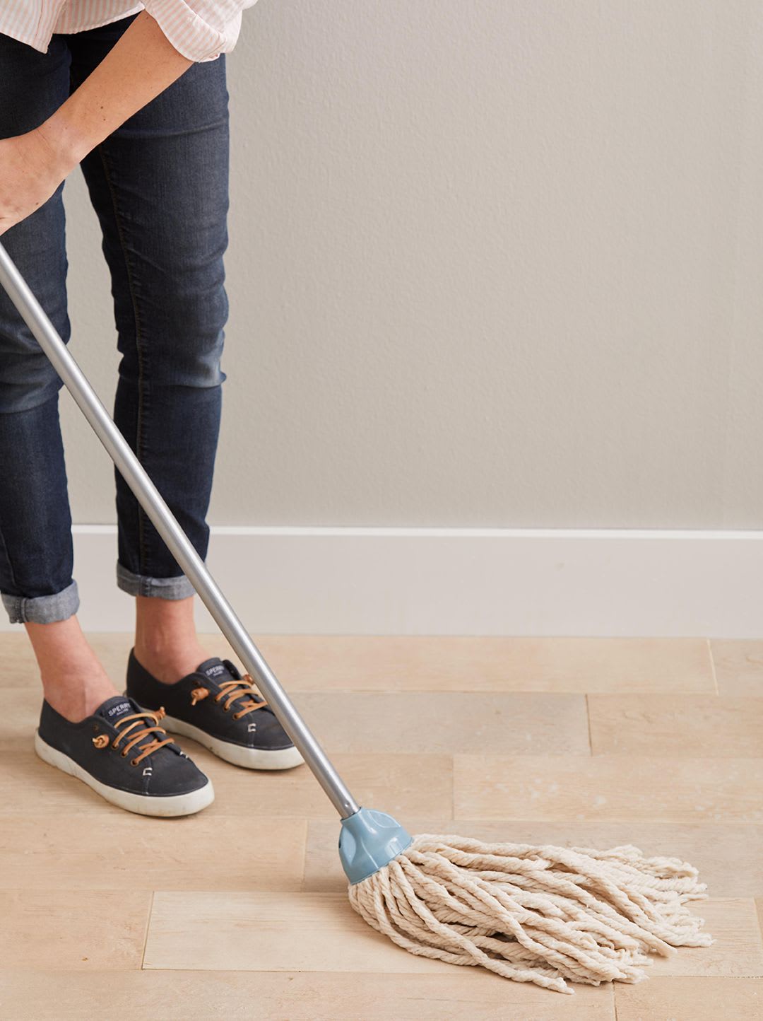 Best Way to Clean Kitchen Floor: Effortless Sparkle Tips
