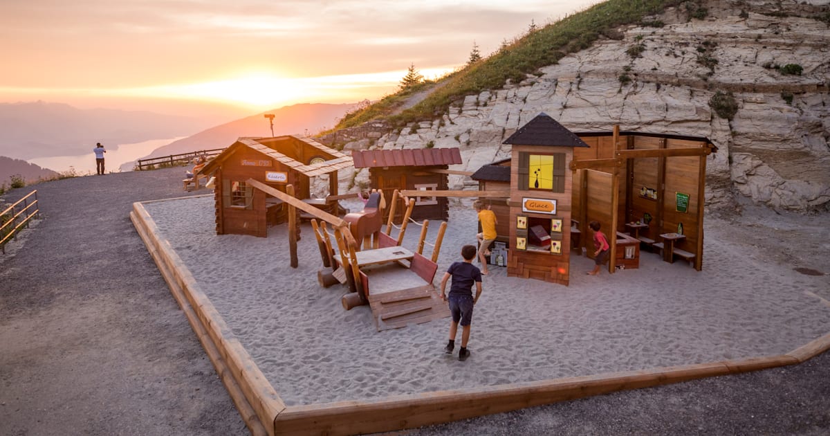 Lily’s Alpine Playground with slide | jungfrau.ch