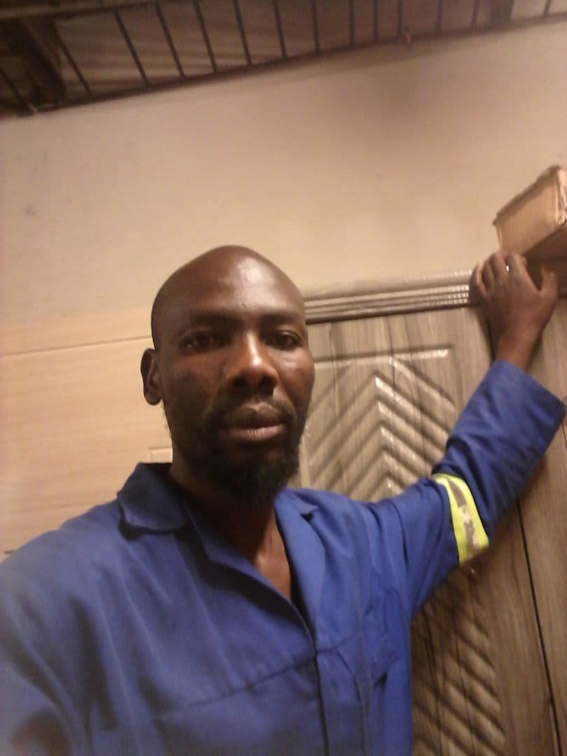 Bongani Nkomo (Roofer) | Kandua