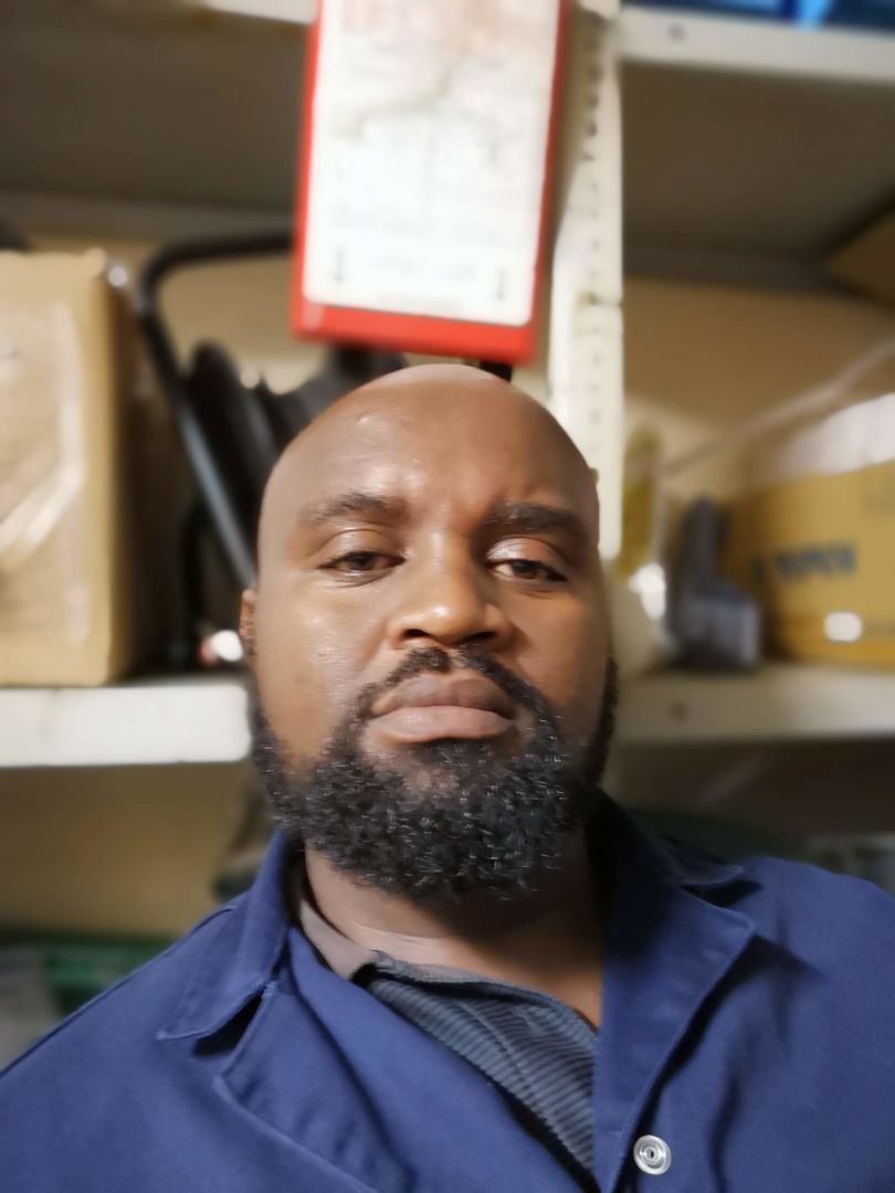 John Mabe Modise (Handyman) | Kandua