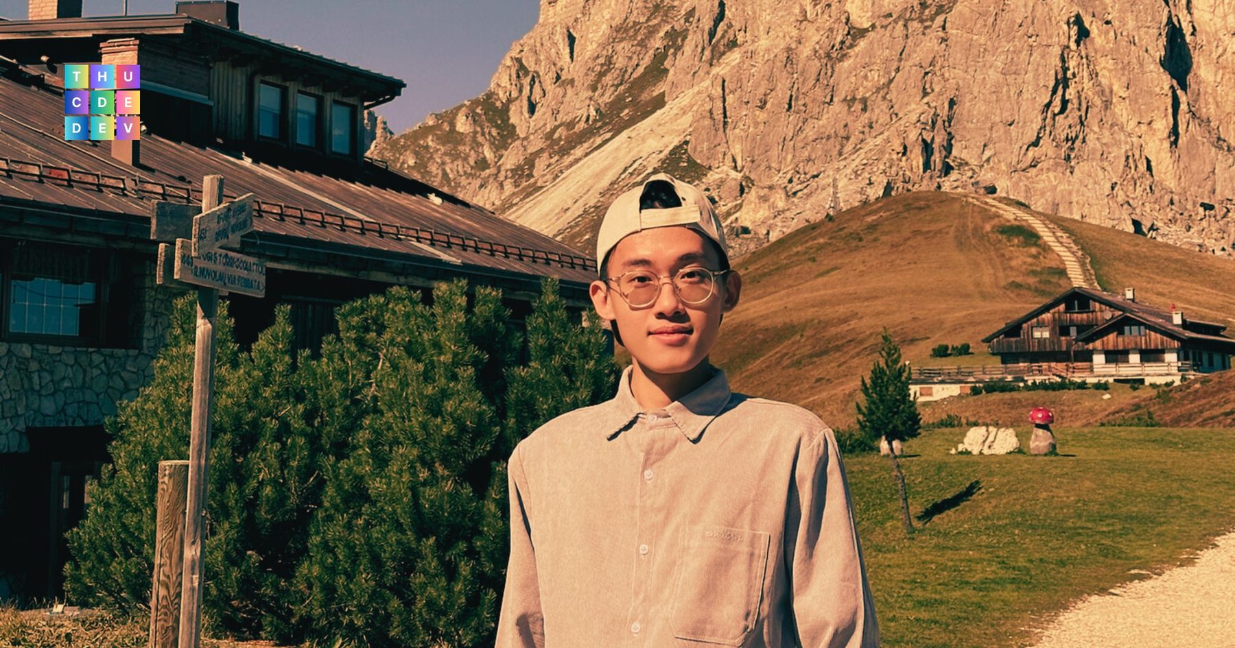 Lên đèo Passo Giau, nhìn qua đỉnh Tofana di Mezzo | Thucde.dev