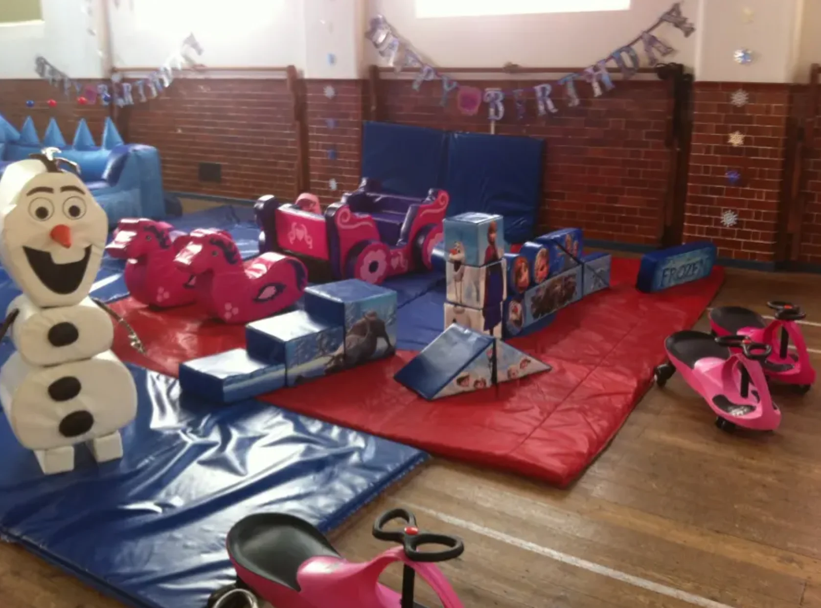 Fantastic Frozen Soft Play Set - Dorset Entertainment