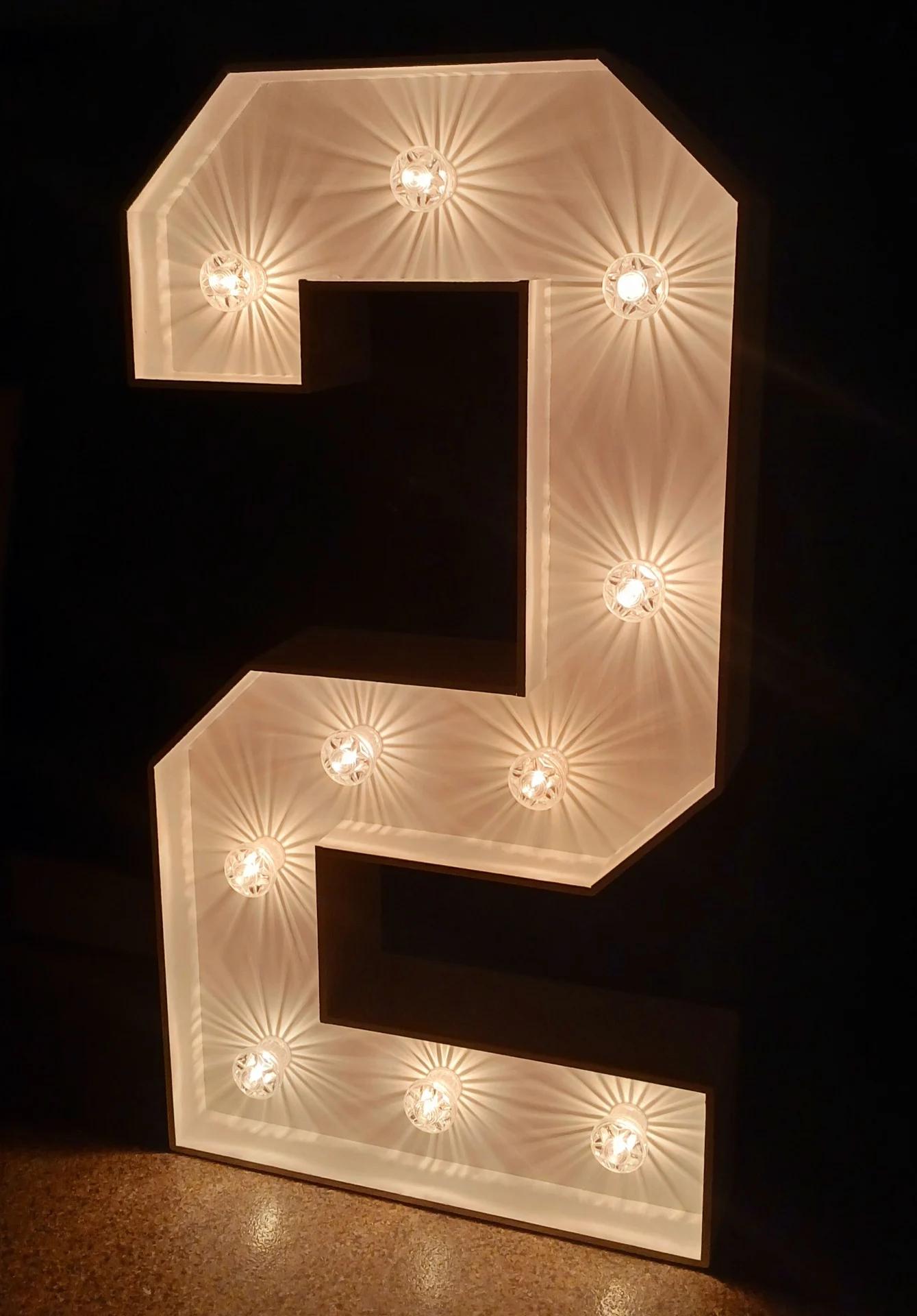 Led Number 2 Photobooths and Mobile Discos Cardiff