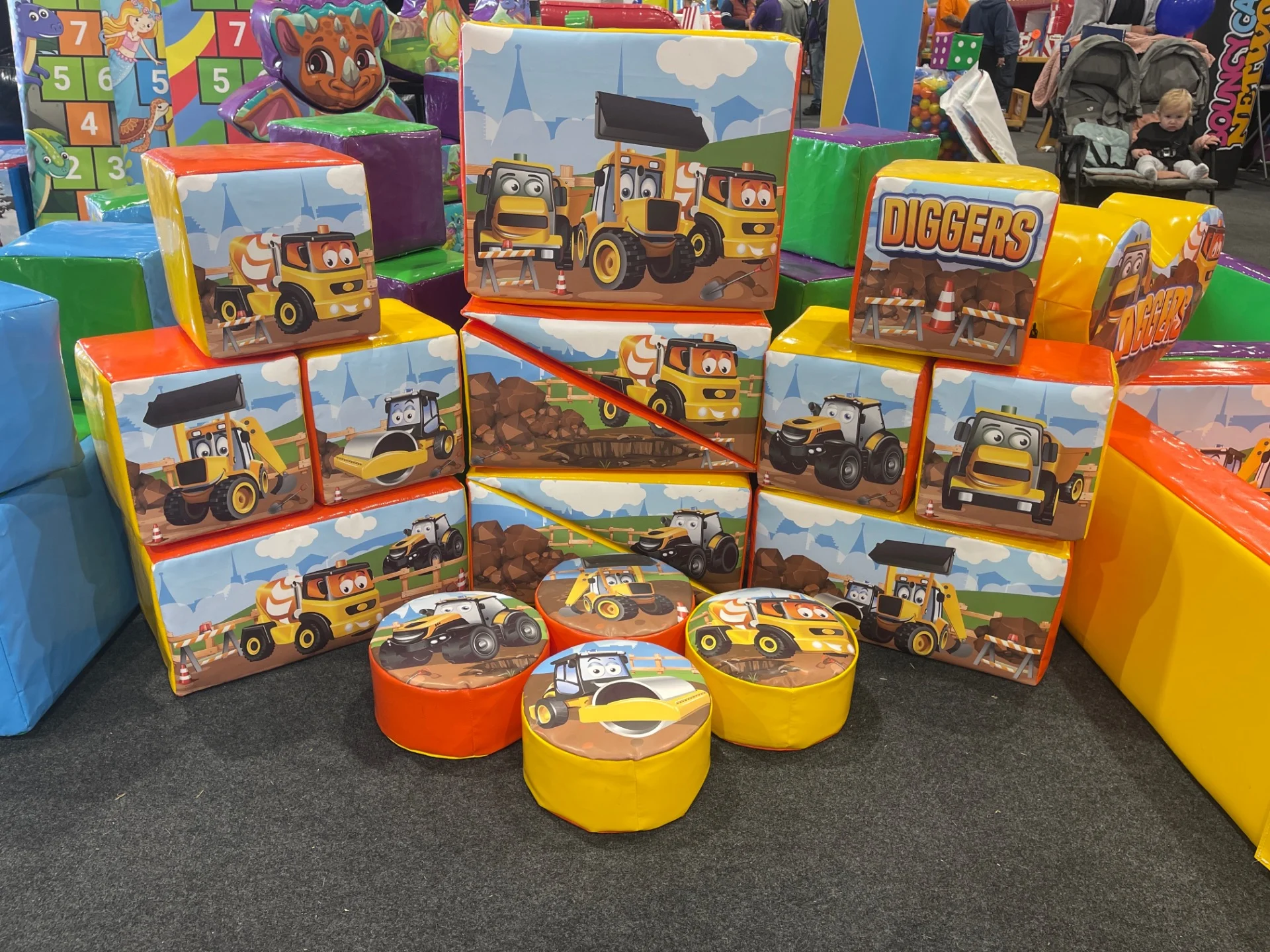 Diggers 17 Piece Block Set - Little Big Shapes