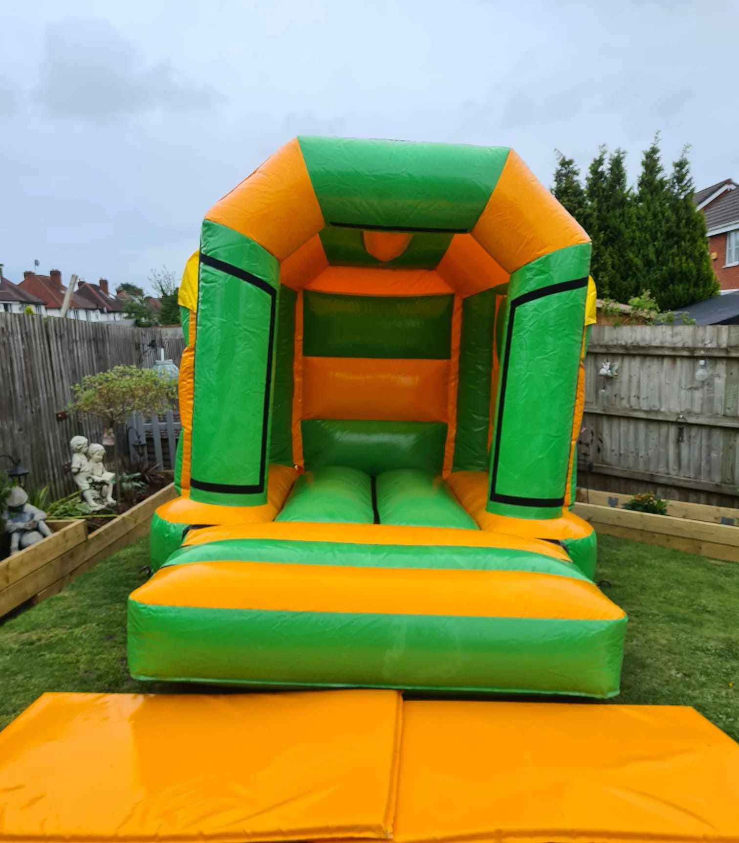 11ft X 8ft Green And Yellow Bouncy Castle - RD Castles