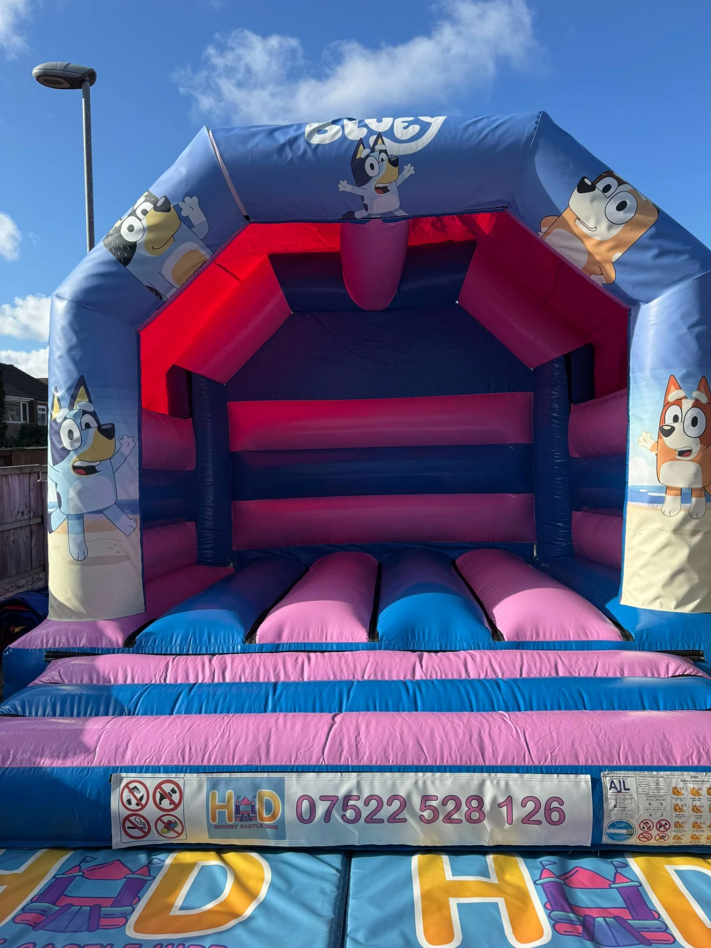 Bluey Bouncy Castle - HD Bouncy Castle Hire