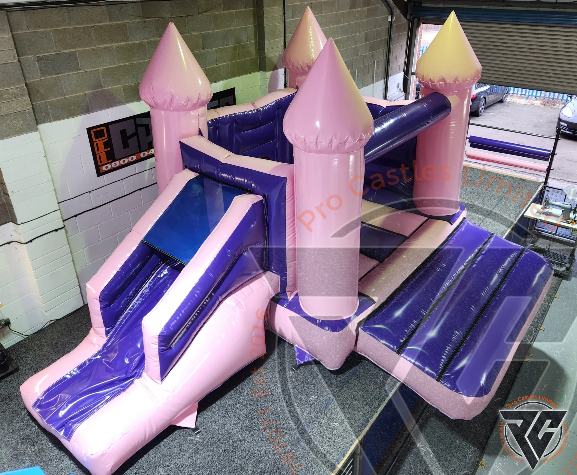 12ft X 14ft Indoor H Frame Castle - Pro Castles | Specialist in Bouncy ...