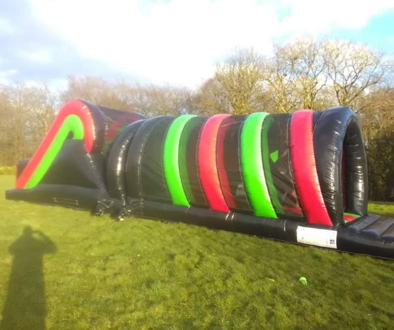 40ft Black Spiral Assault Course - Cool Castles