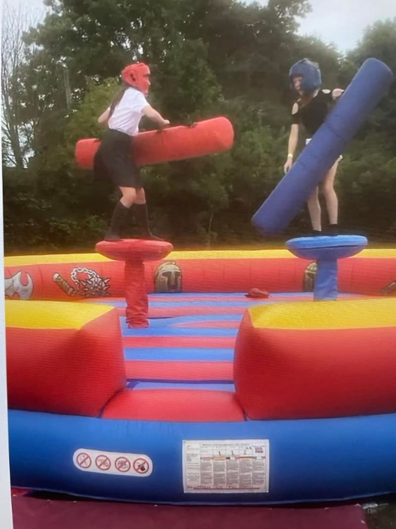 Gladiator Duel- 20x20 - 7s To Adults - Inflatable Fairs | Bouncy Castle ...