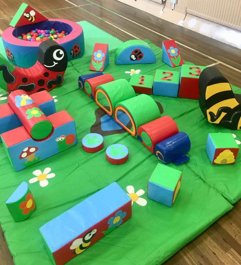 Medium Bugs Soft Play Pack With 3 Scramble Bug Ride Ons - Jillys Little ...