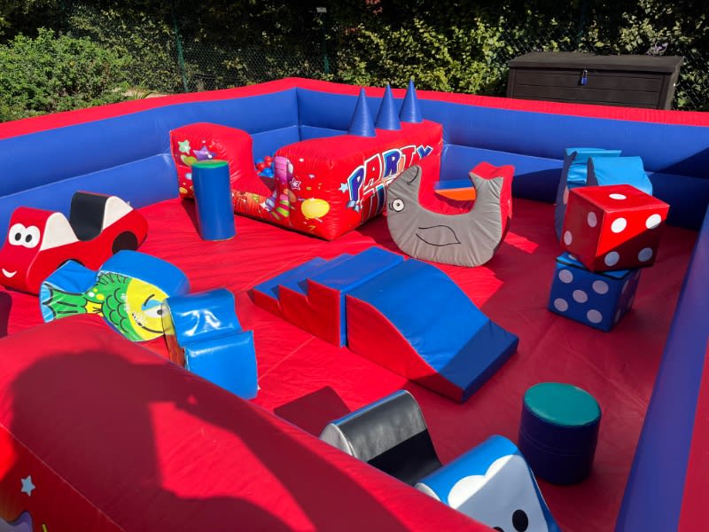 Soft Play Zone - Jaimies Castles, Bouncy Castle & soft play Hire Surrey