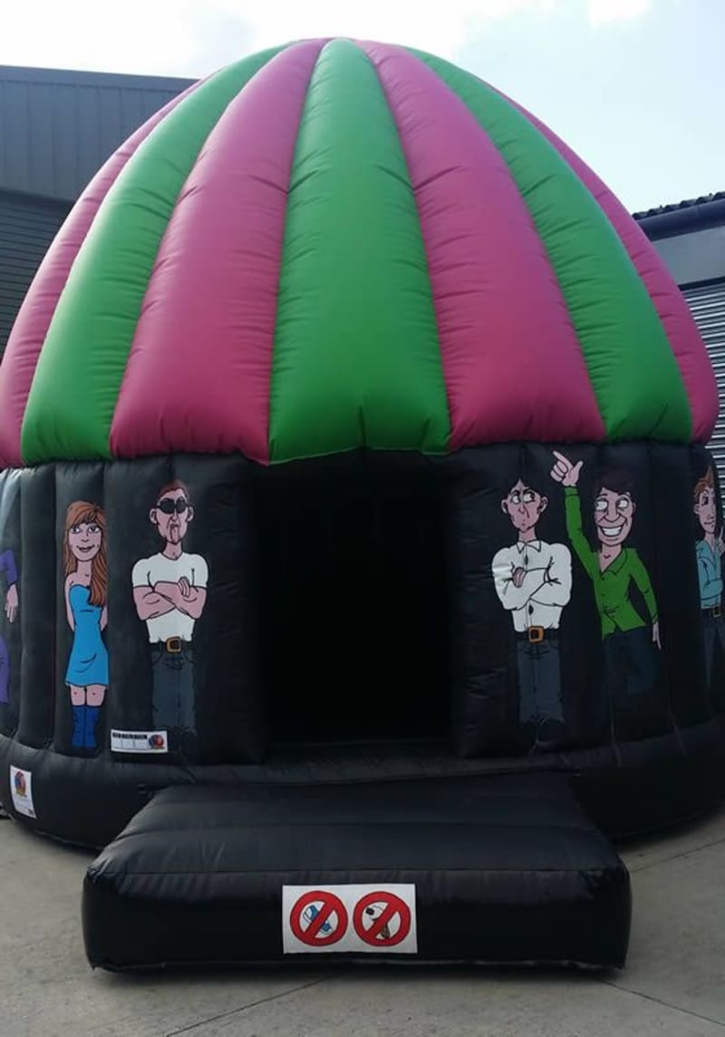 Disco Dome Hire | Cambridge, Hitchin & Royston | Inflatable Fun