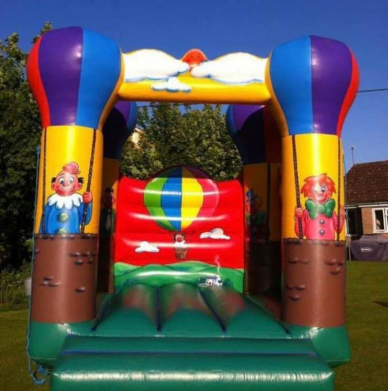 Air Balloon Castle - Bouncealot Entertainment | Bouncy Castle Hire ...