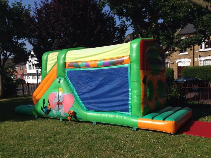 27ft Inflatable Jungle Run Beckenham Bouncy Castles