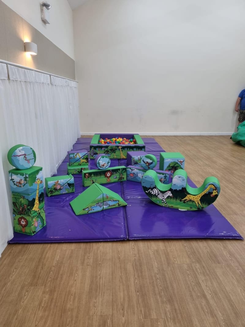 Jungle Theme Soft Play - Lets Bounce Devon, Bouncy Castle Hire Children ...