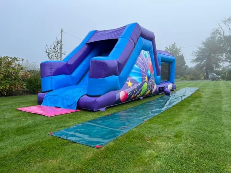 27ft Party Assault Course Bouncy Castle - Kings Bouncy Castle Hire ...