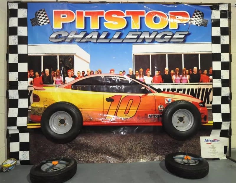 Pit Stop Game - Cool Castles