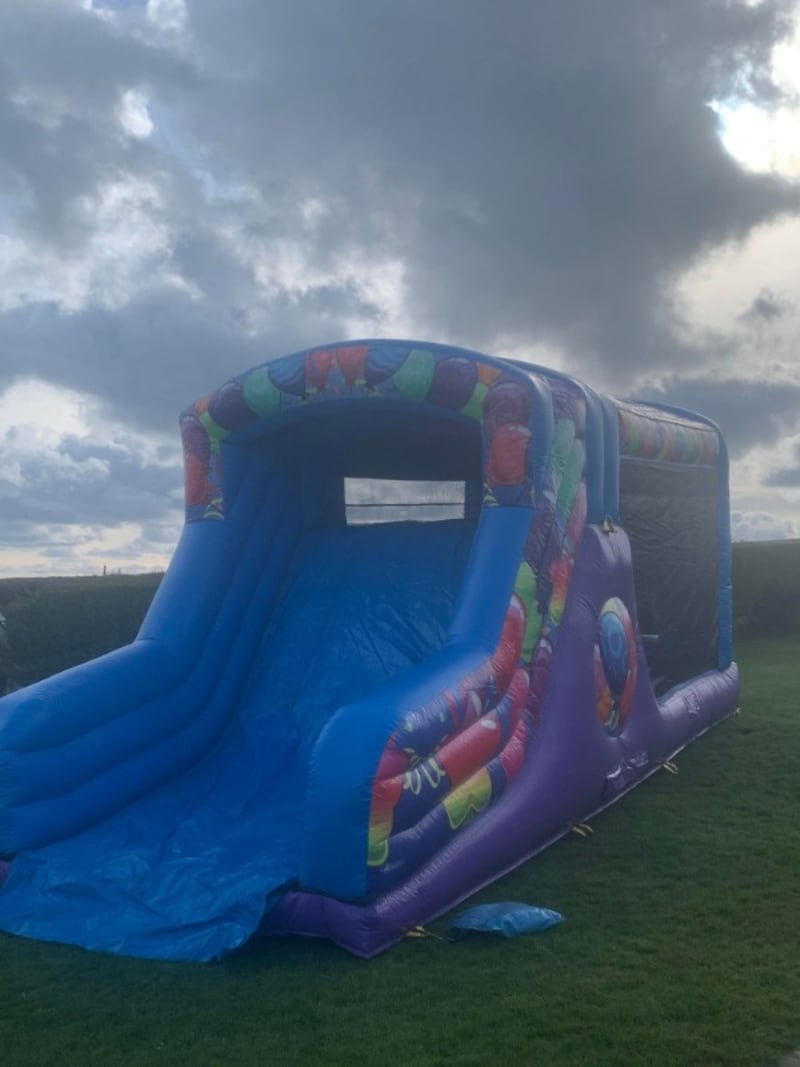 30ft Assault Course - INFLATABLE BOUNCY CASTLE HIRE, PORTAFERRY ...