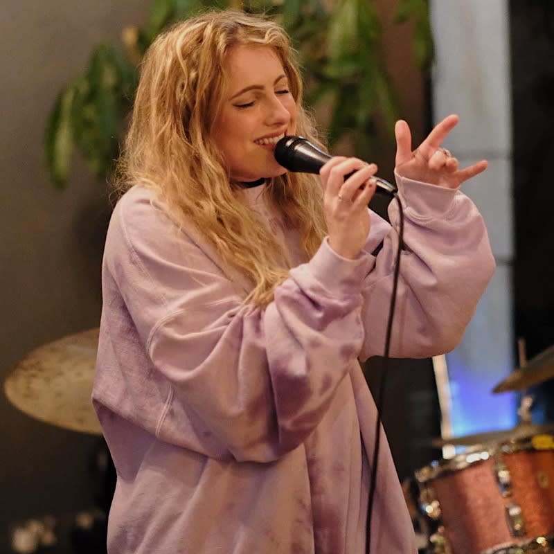 Amy Jade - John Bedford entertainments Ltd