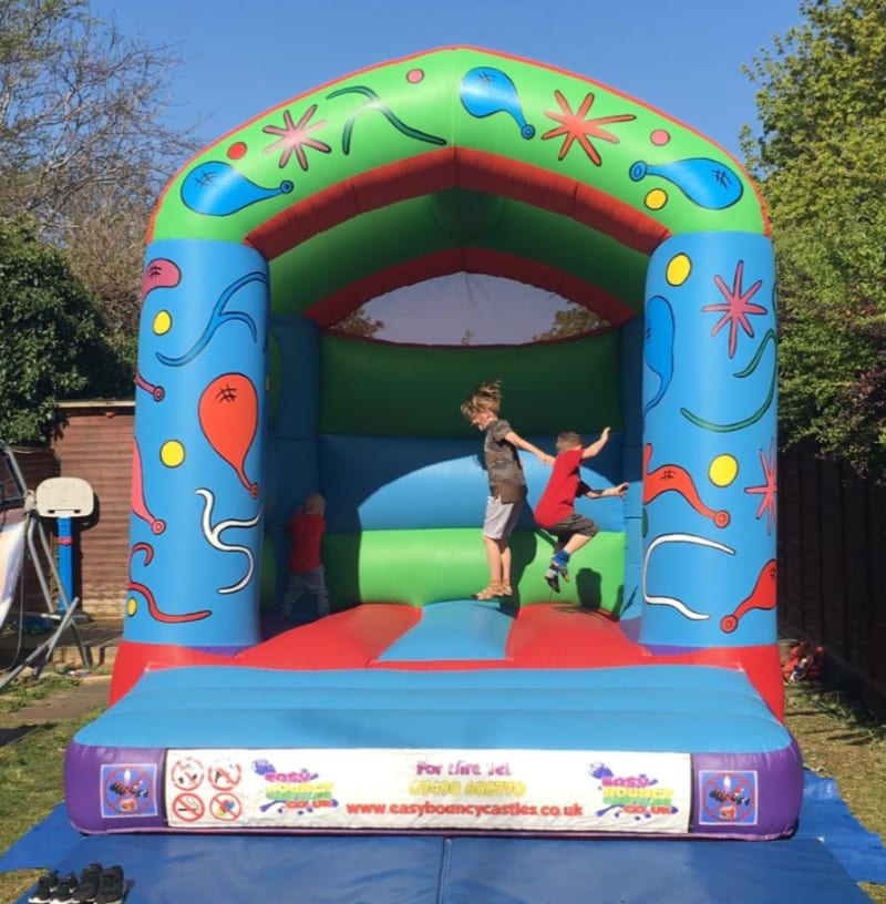 Party Balloon Castle - Easy Bouncy Castles