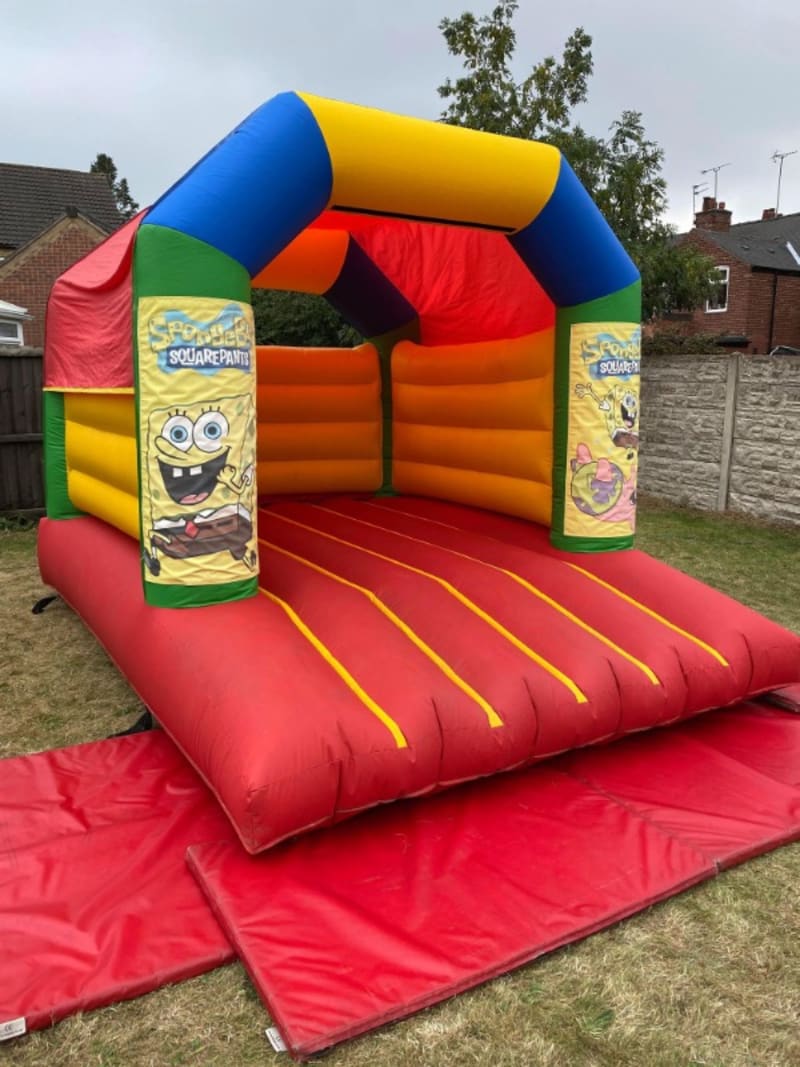 Spongebob Castle AC Bouncy Castles - bouncy castle hire mansfield ...