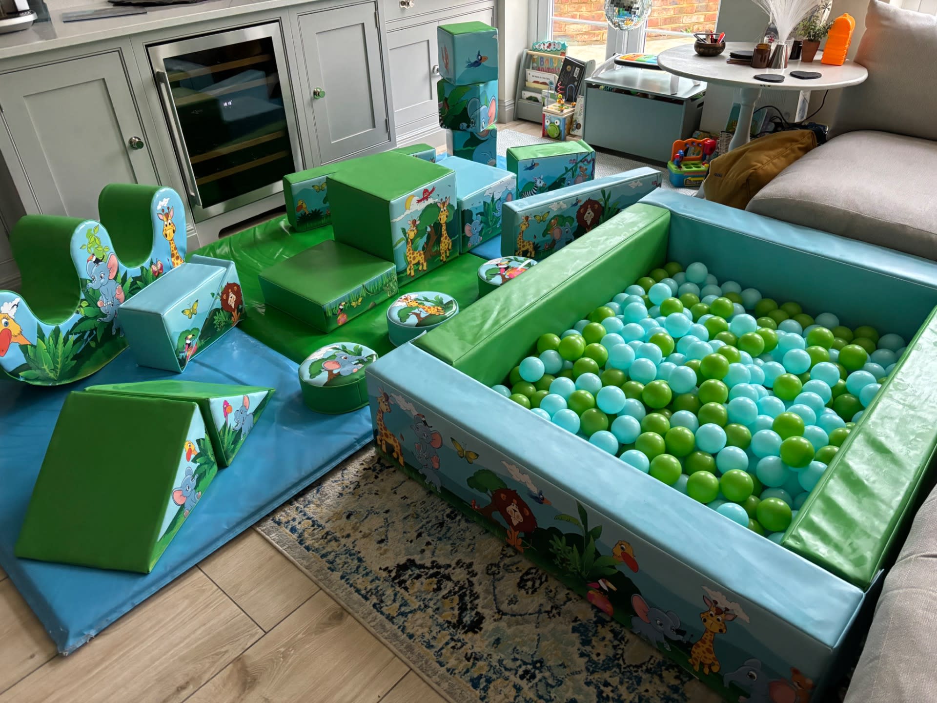 Soft Play Hire Jaimies Castles, Bouncy Castle & soft play Hire Surrey